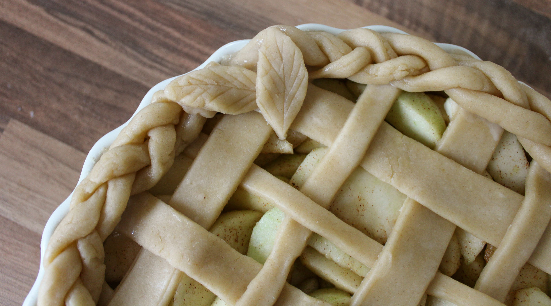 Lattice Apple Pie - Baker Jo
