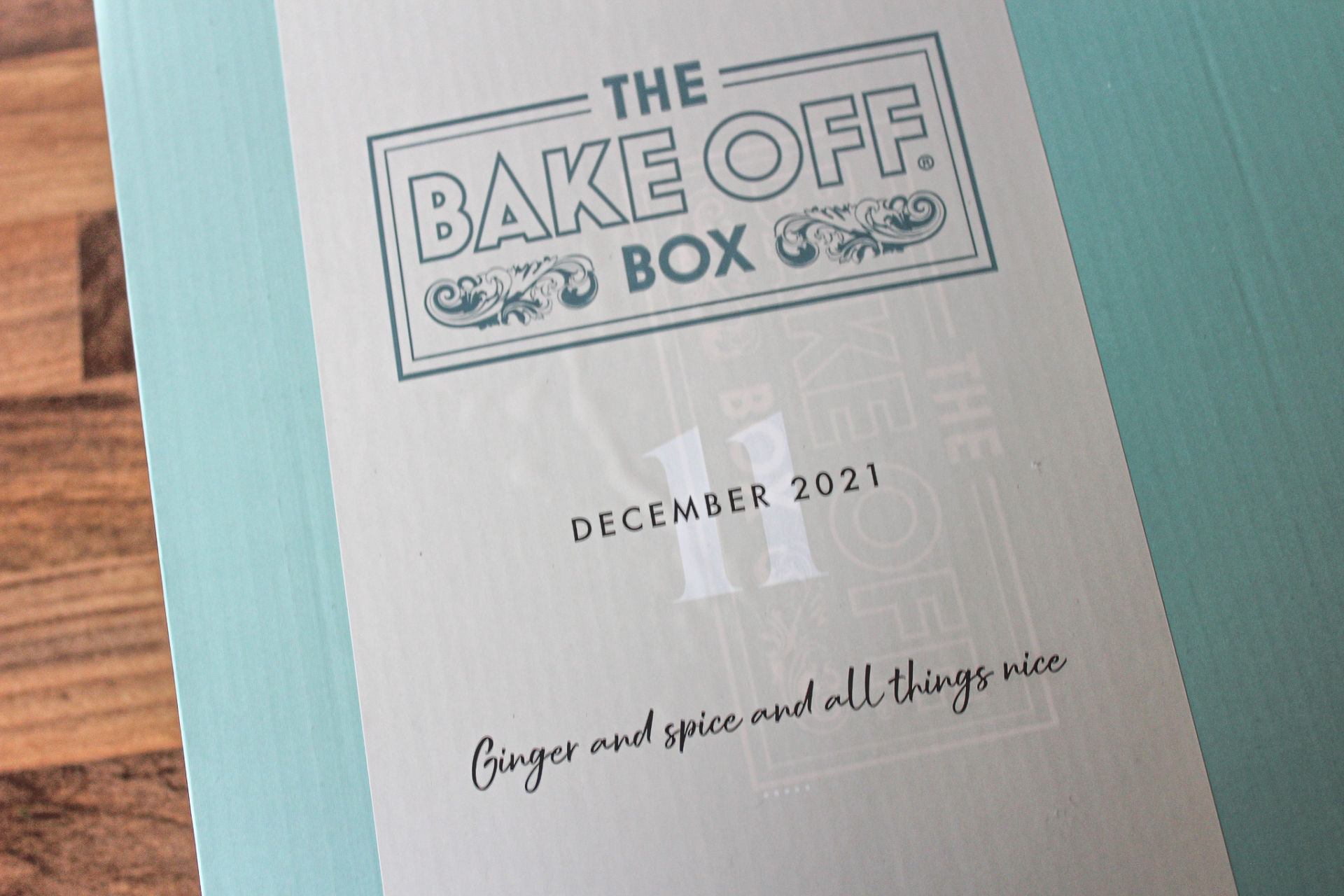 The Bake Off Box: Christmas Gingerbread Cake - Baker Jo